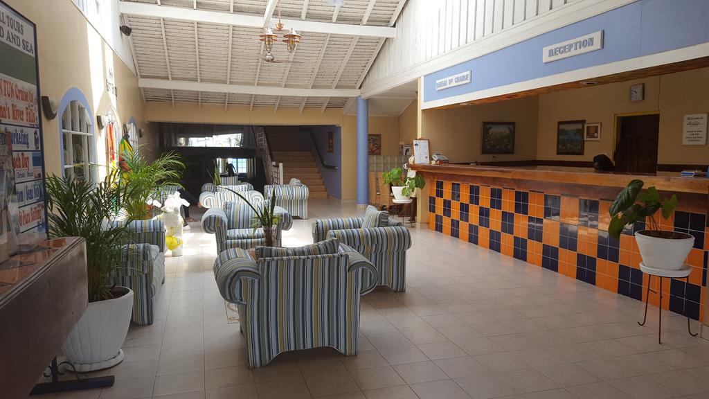CLUB AMBIANCE HOTEL 3⋆ ::: RUNAWAY BAY, JAMAICA ::: COMPARE HOTEL RATES
